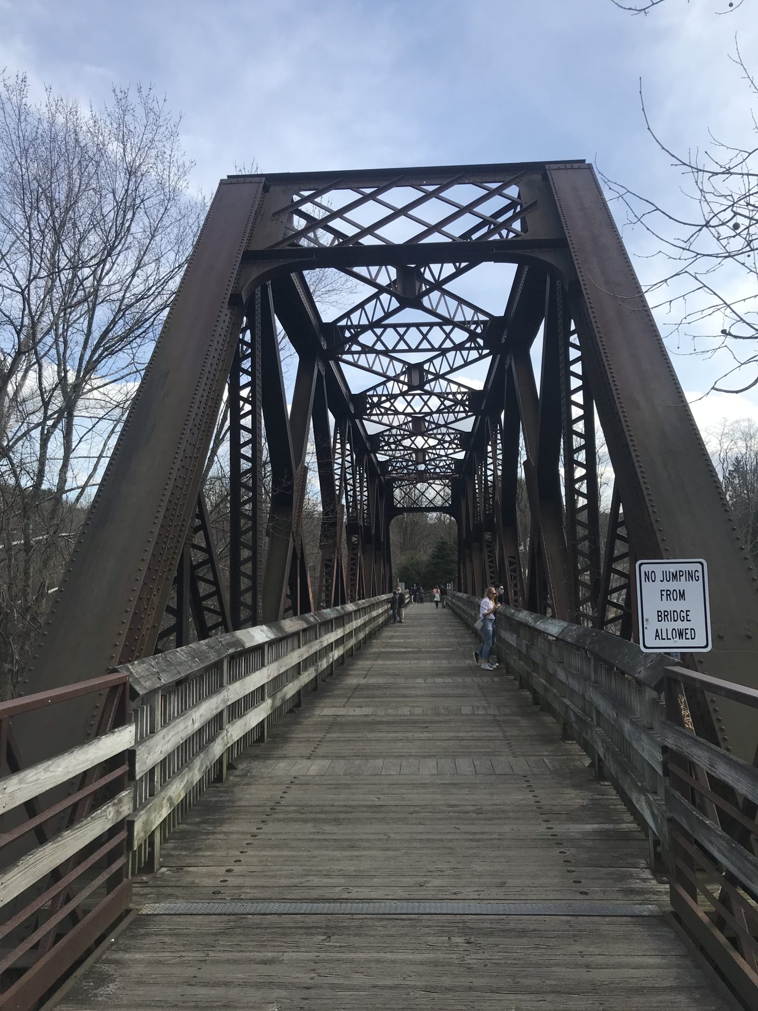 Exploring the Hidden Gem of Collinsville (CT) - New England Travel Journal